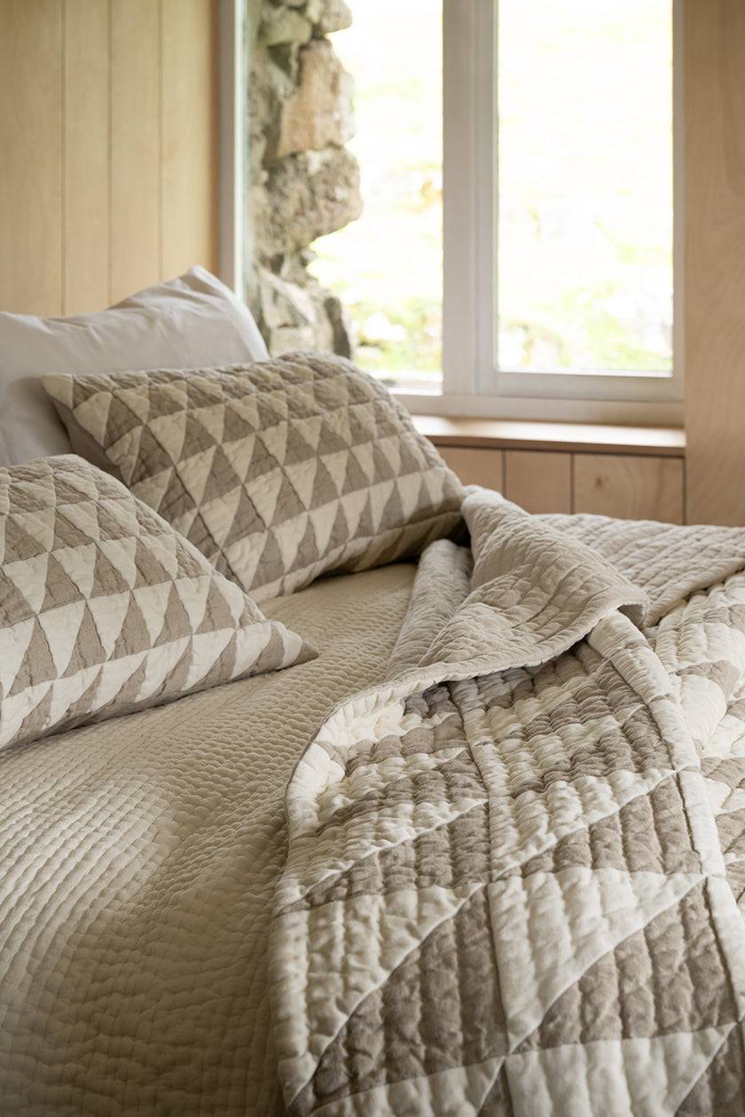 Greylag Patchwork Throw Blanket (Calico & Natural Linen) - Glassette