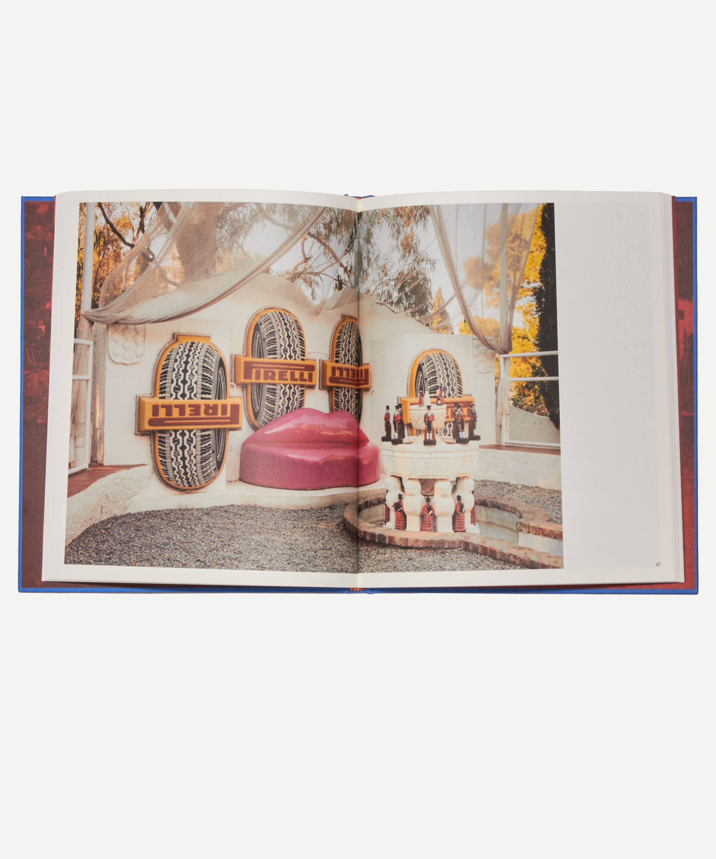 Casa Dalí, Coco Capitán Book - Glassette