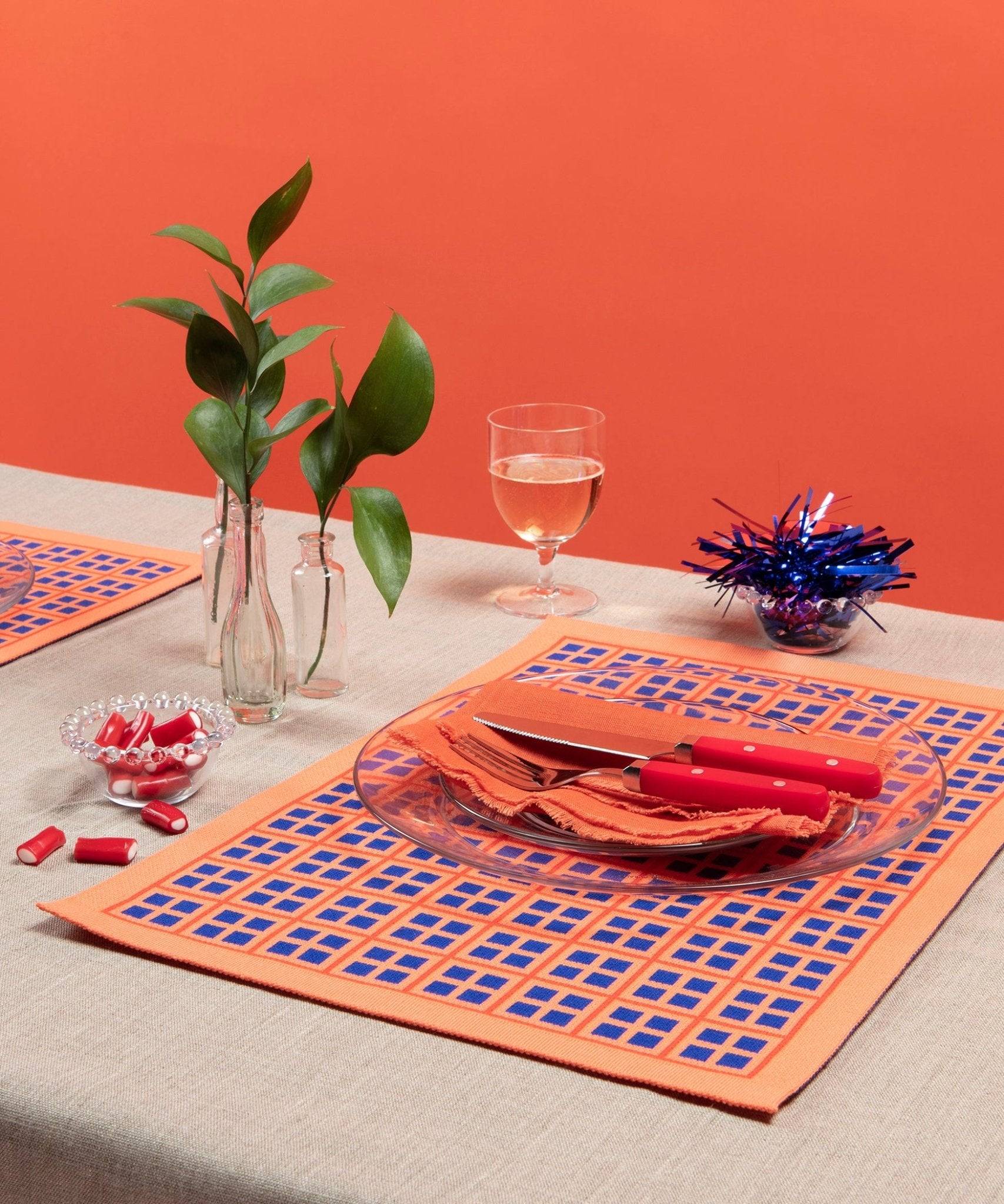 Frosty Party Punch - Jacquard Placemat - Glassette