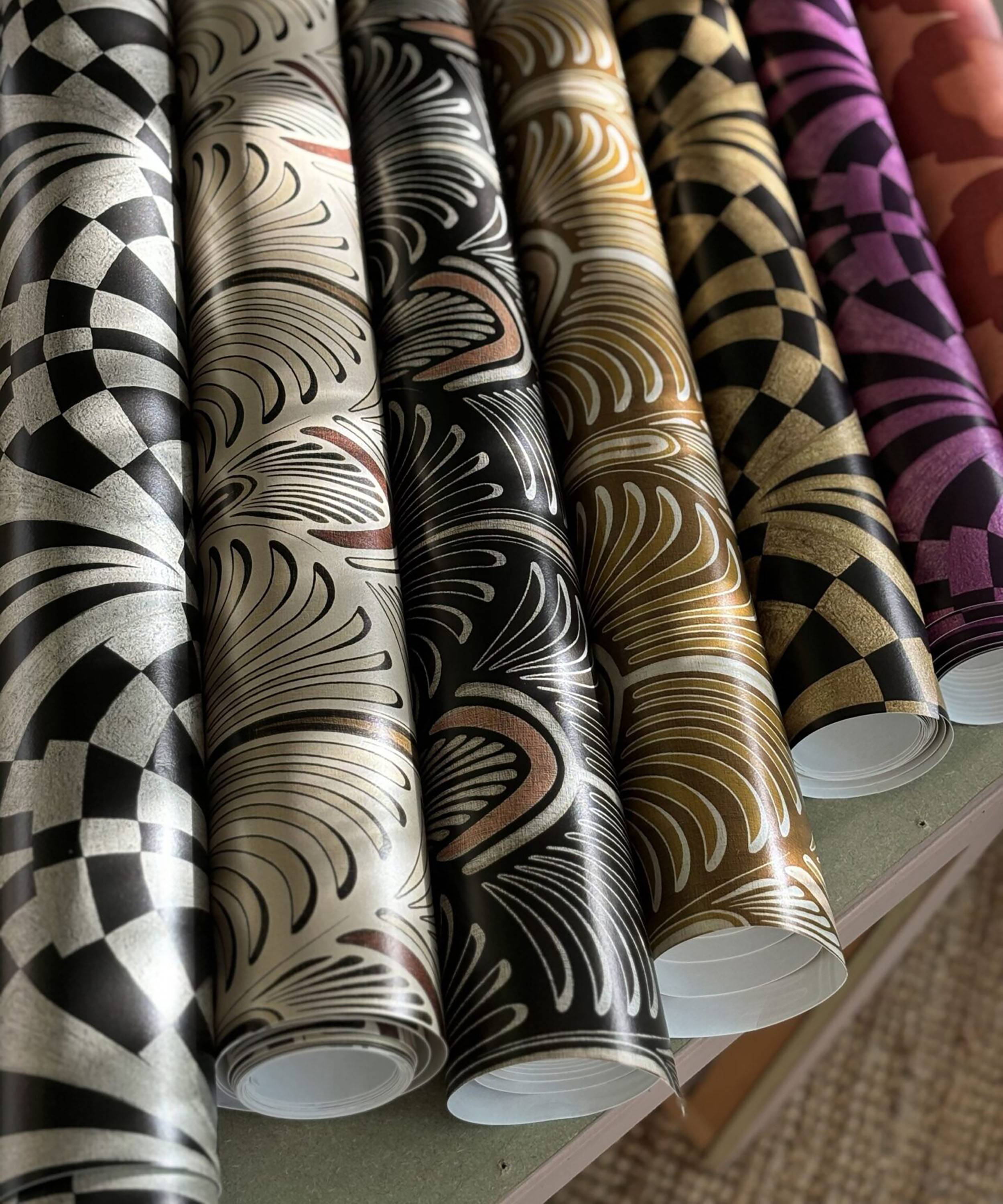 Bang Chocolate Wallpaper - Glassette